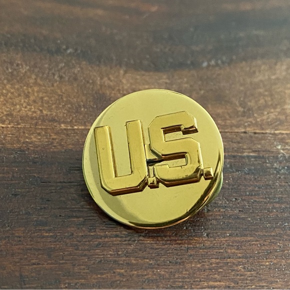 Accessories | Vintage Wwii Us Army Military Enlisted Insignia Round ...